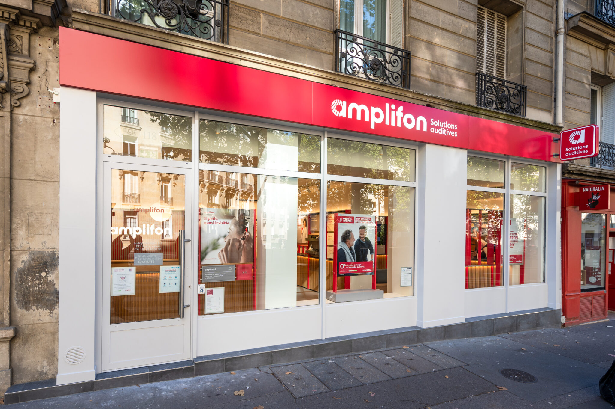 Photos et vidéos des centres auditifs Amplifon partout en France